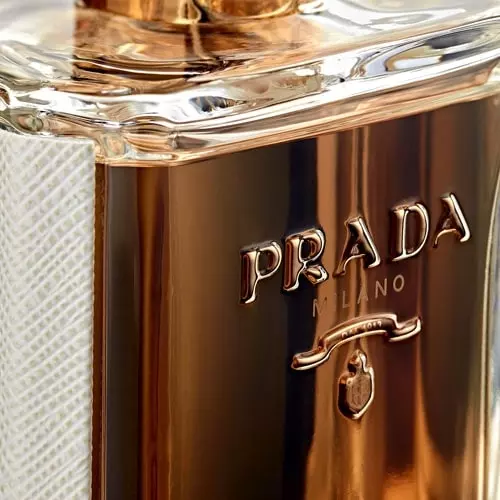 LA FEMME PRADA EAU DE PARFUM FLORALE VERT POUR FEMME Eau de parfum ...